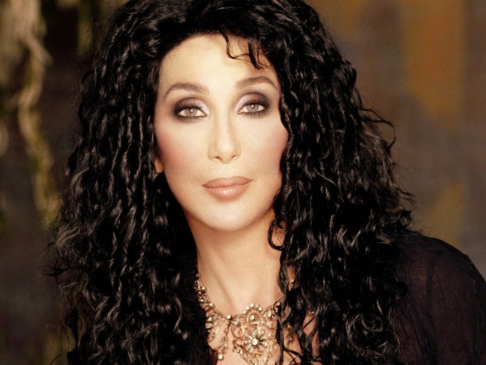 Cher Denies Murder Plot Canyon News Cher Denies Murder Plot Canyon News