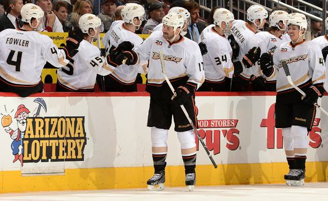 Penner Leads Ducks Over Coyotes - Canyon News