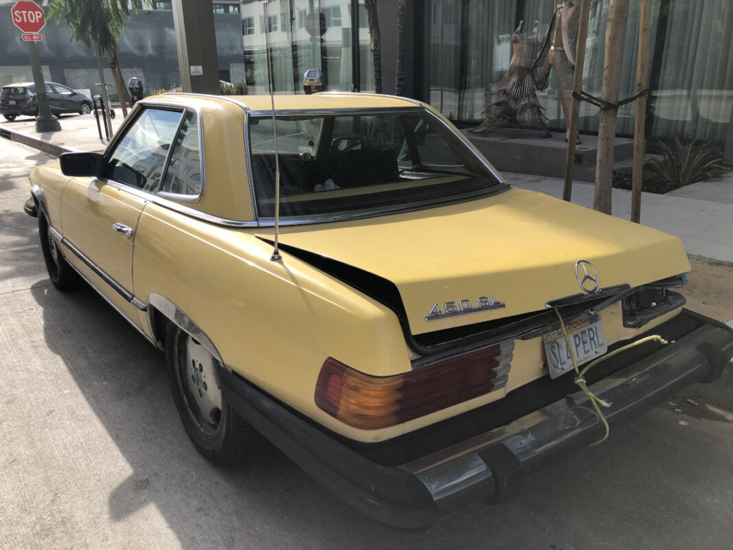 Banana Yellow (91) - Canyon News